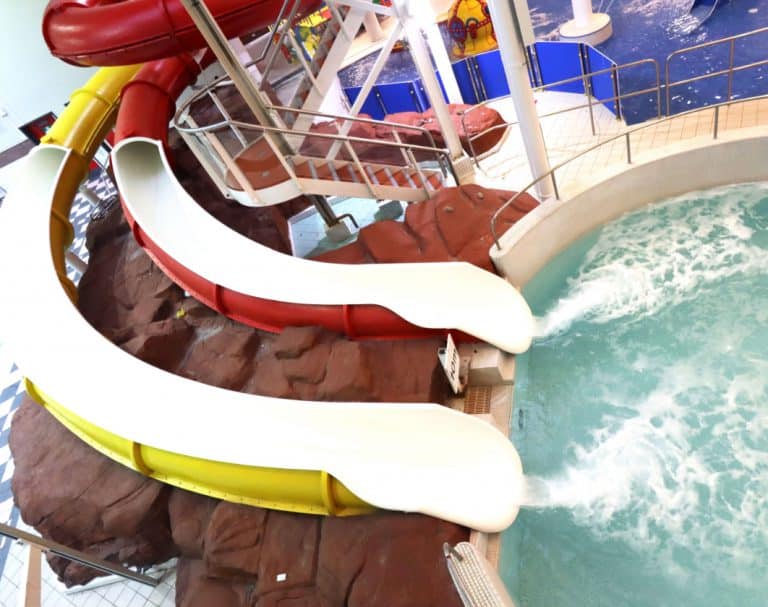 Casual Swimming | Life Leisure